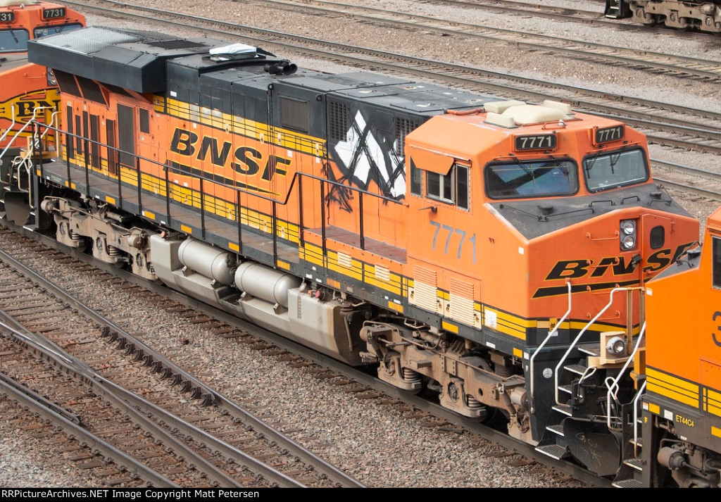 BNSF 7771